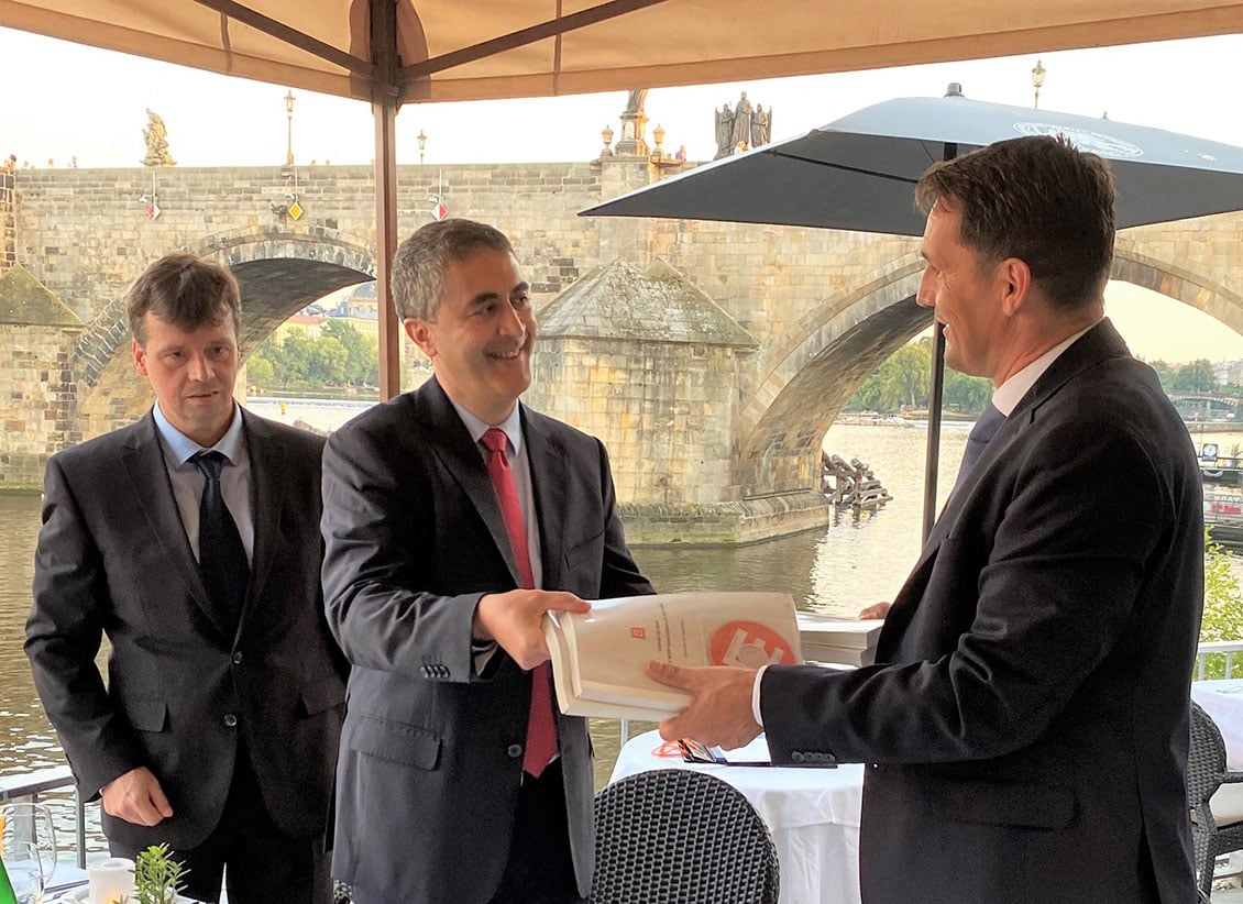 Westinghouse and ČEZ Sign Historic Agreement